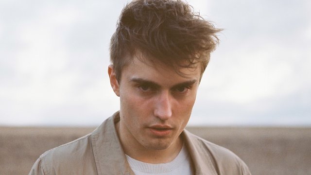 Sam Fender - Artists - Radio X